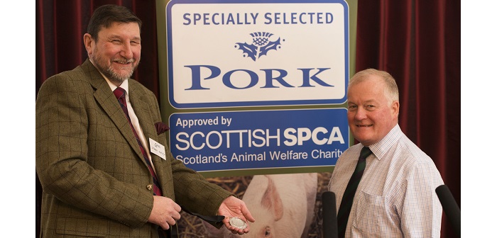 SSPCA pig welfare award given to Gordon McKen - Pig World