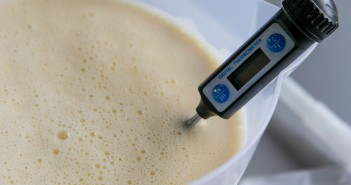 New colostrum campaign aims to reduce antibiotic use - Pig World